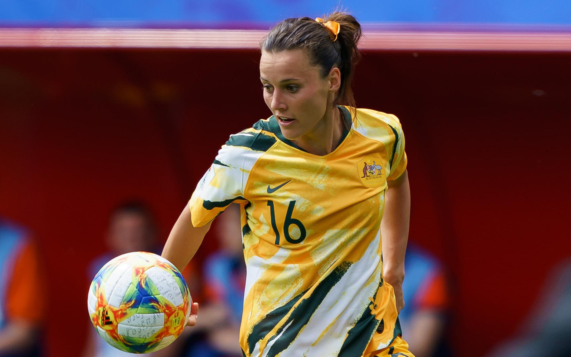 Quickfire XI with Hayley Raso | My Football